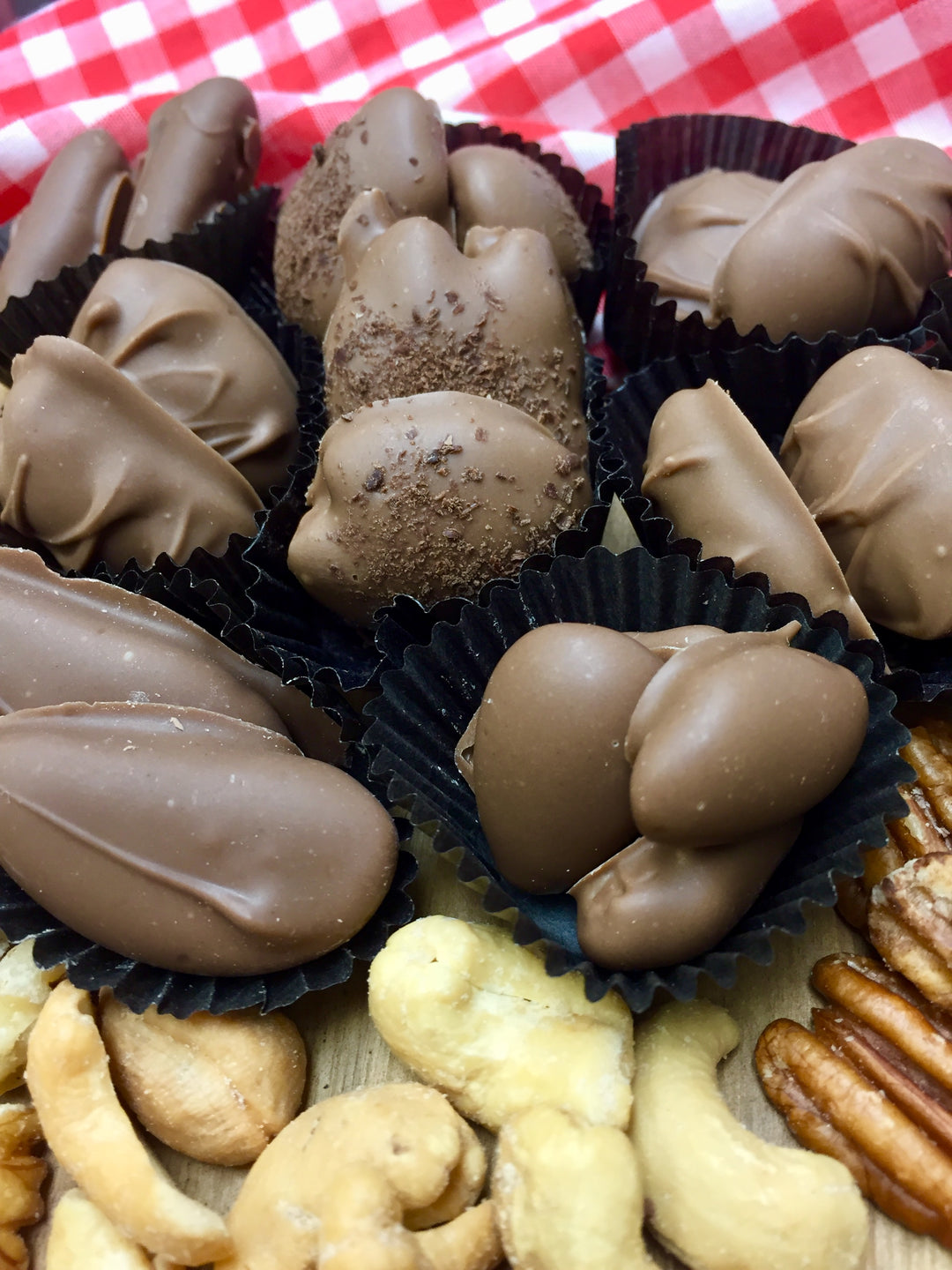 Boxed Chocolates – barkuschocolates